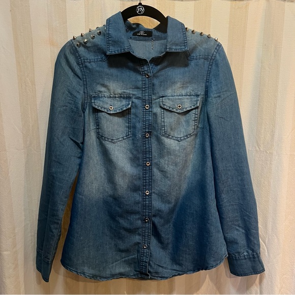 Dots | Tops | Studded Shoulder Lightweight Button Up | Poshmark